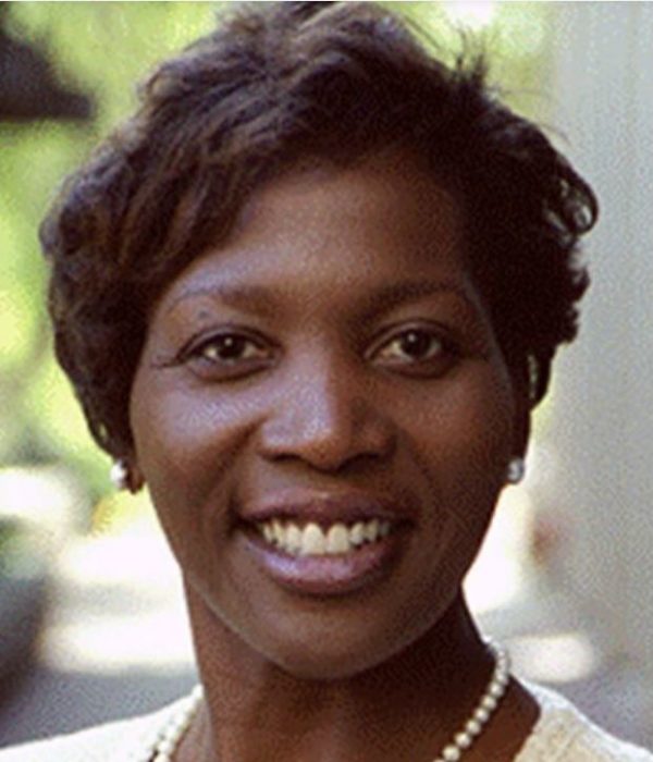 Lisa Cook, première femme noire à la tête de la FED aux Etats-Unis ...